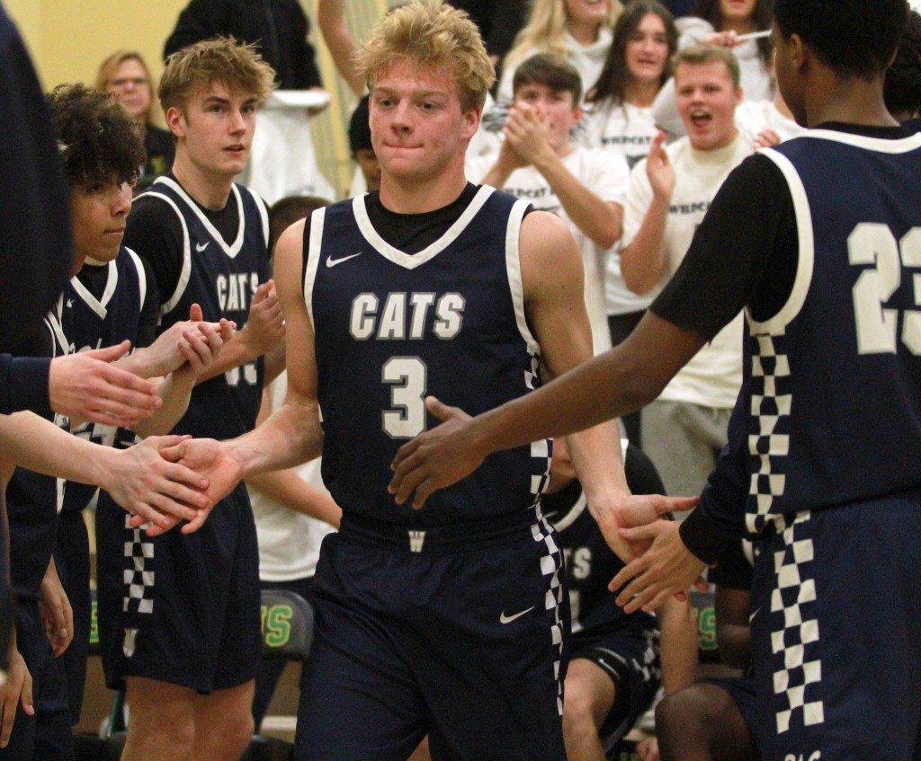 Slideshow: West Linn-Wilsonville Boys Basketball | Wilsonville Spokesman